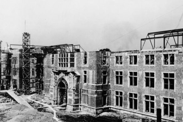 10 Historic Buildings – Torchbearer